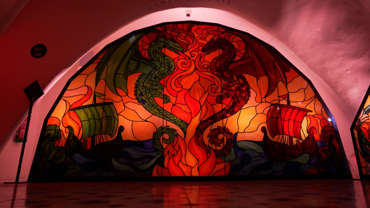La Casa Batlló acoge una experiencia inmersiva inspirada en la serie ...