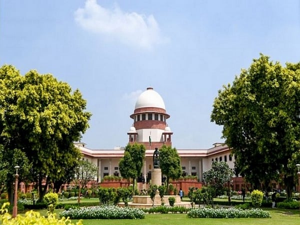 Right to walk on demarcated footpath is fundamental right: SC
