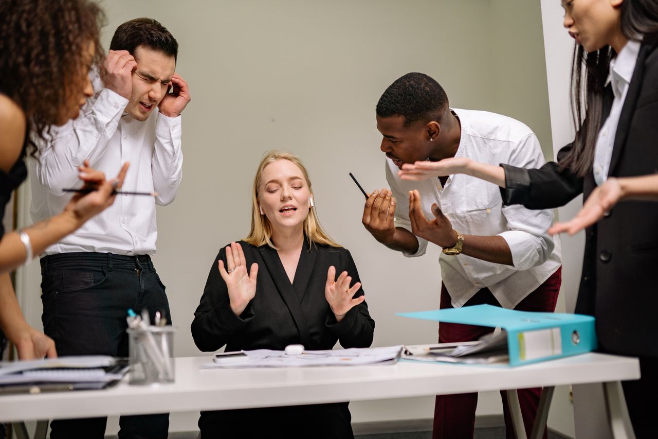 Deep work in an open office: What high performers do differently