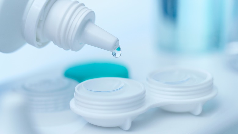 Tips for people who wear contacts