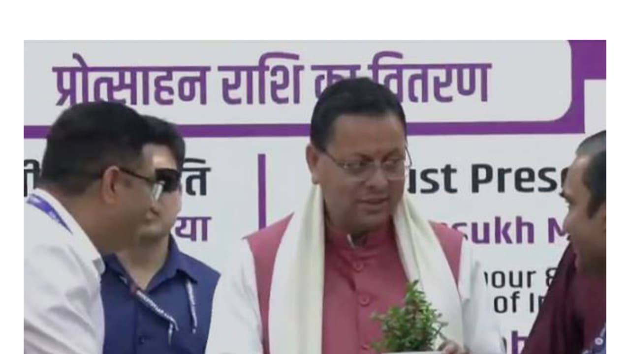 CM Dhami rolls out PM's Viksit Bharat Rozgar Yojana in Dehradun