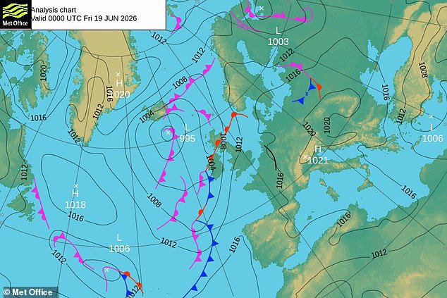 Why is it so hot in the UK? Scientists blame expanding plume of warm ...