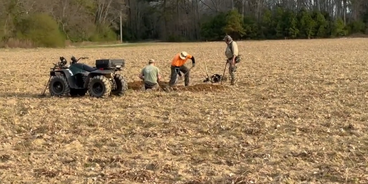 He dug a Virginia field and “Confederate sword plate” turned the hunt ...