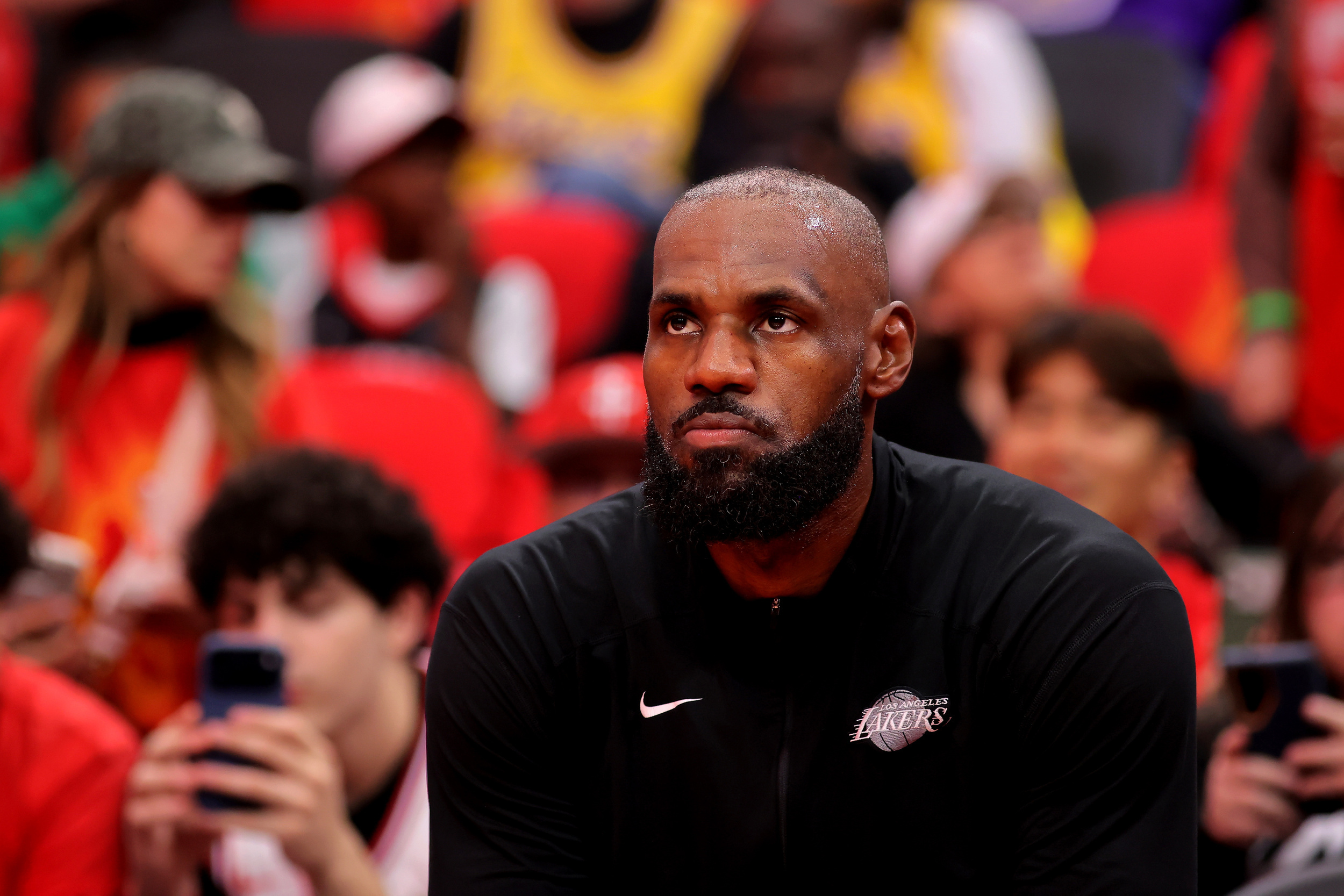 LeBron James is reportedly only considering one team besides Lakers