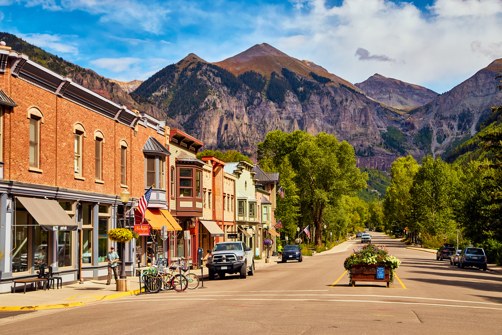 24 Mountain Towns With Perfect Four-Season Weather