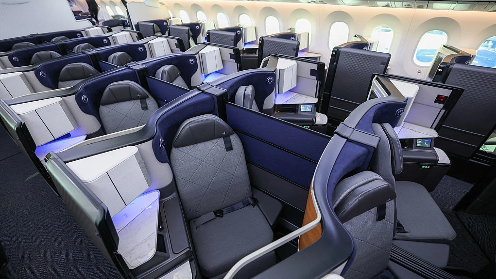 13 realities of flying business class