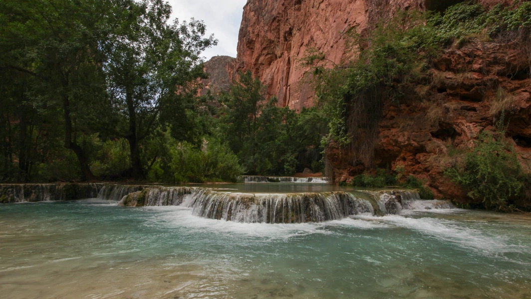 8 stunning hidden waterfalls across the United States