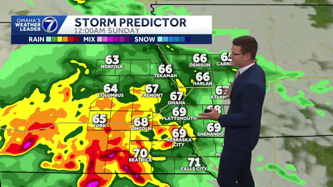 Small shower chance Friday, weekend storms likely in Omaha area