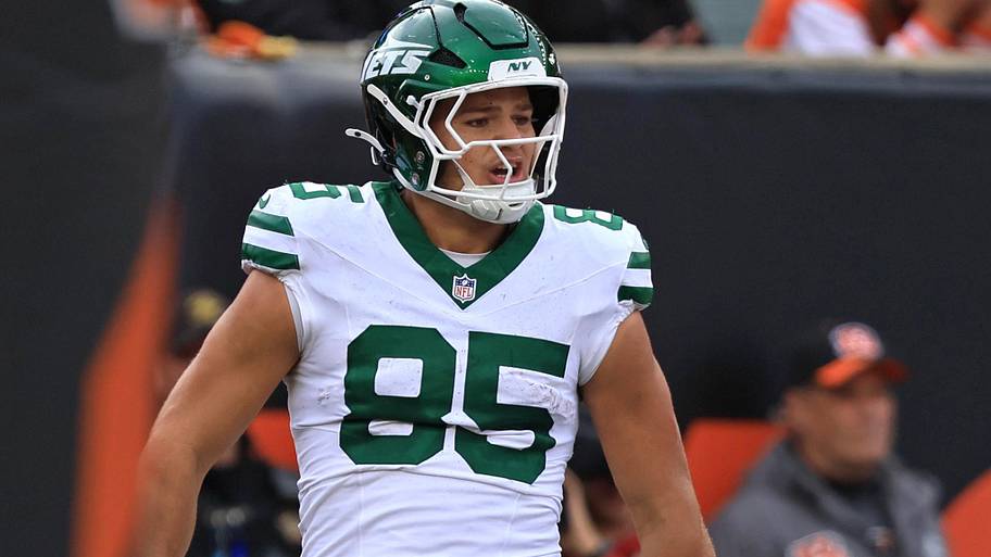 Fans shouldn't panic about Mason Taylor's minicamp performance