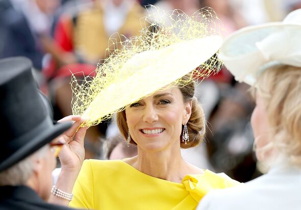 Princess Kate greeted with kiss on cheek at Royal Ascot and fans just ...