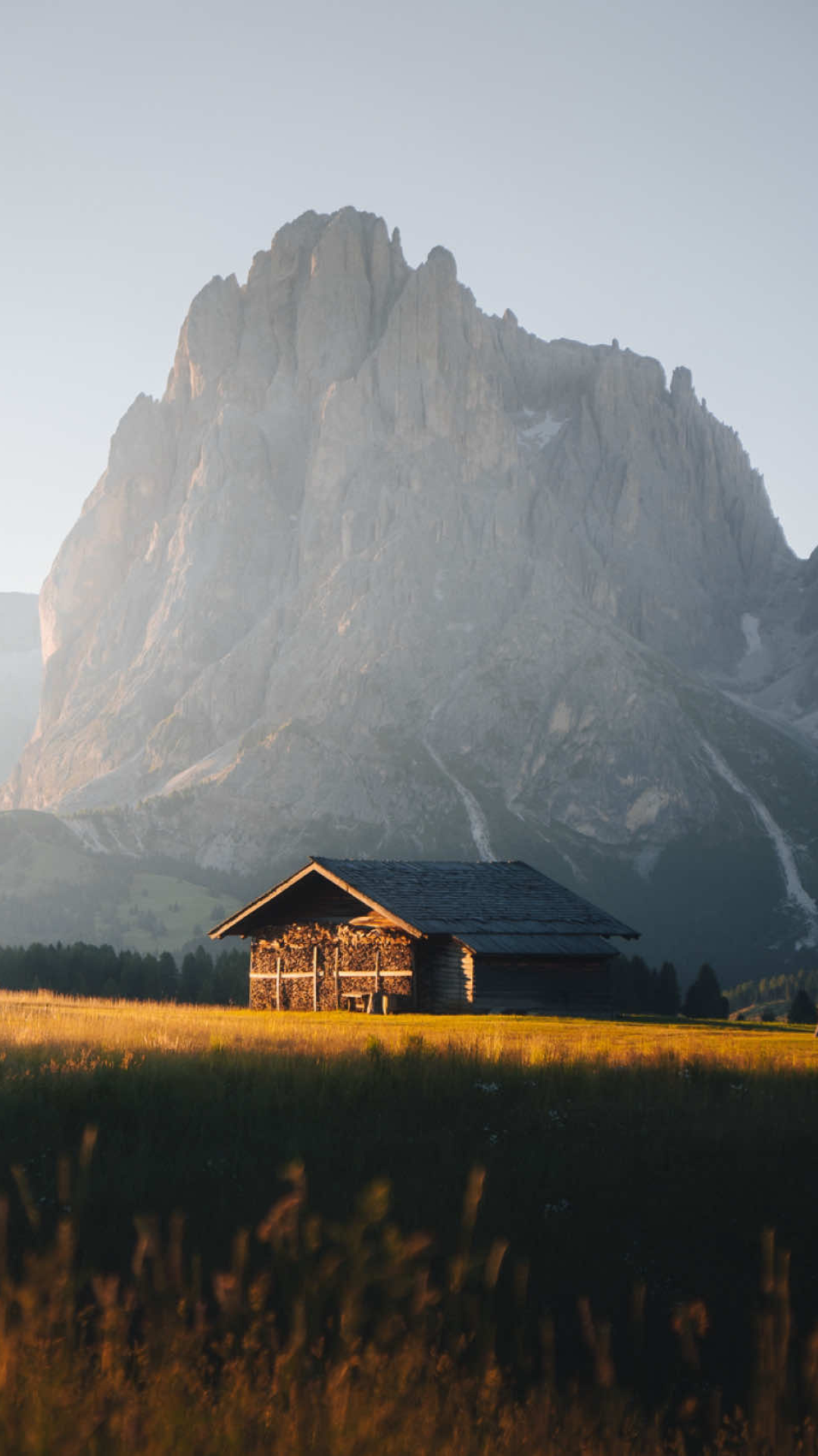 Discovering the beauty of the Dolomites at first light