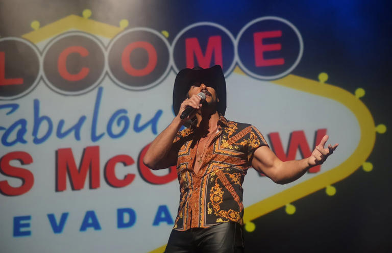 Adam 'Vegas McGraw' Tucker brings country hits to Hesperia