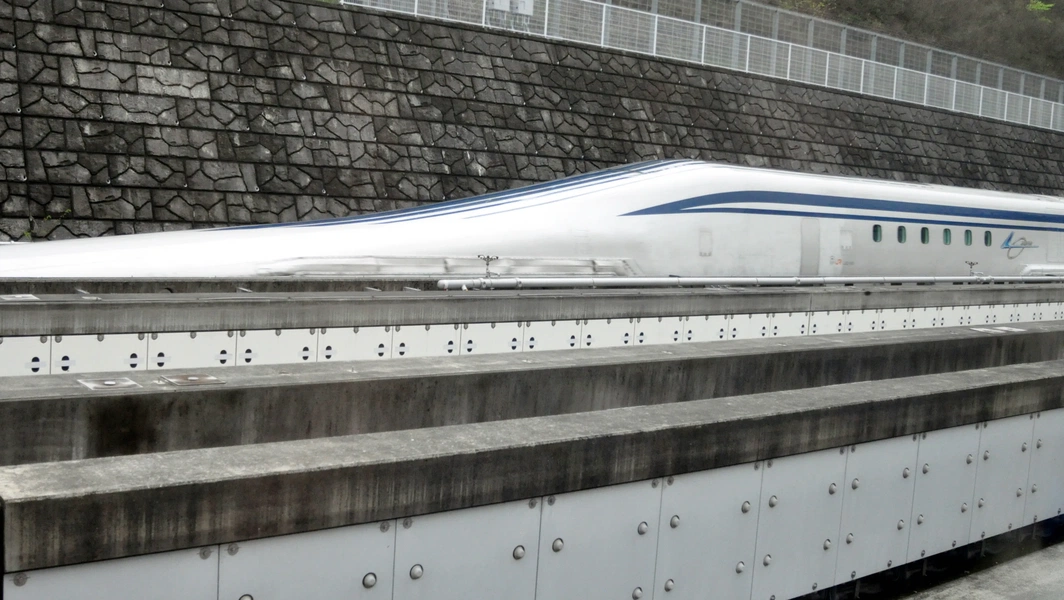 12 fastest trains in the world for 2026