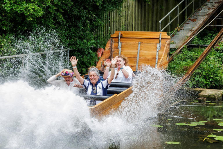Win Wicksteed Park wristbands for a family of four
