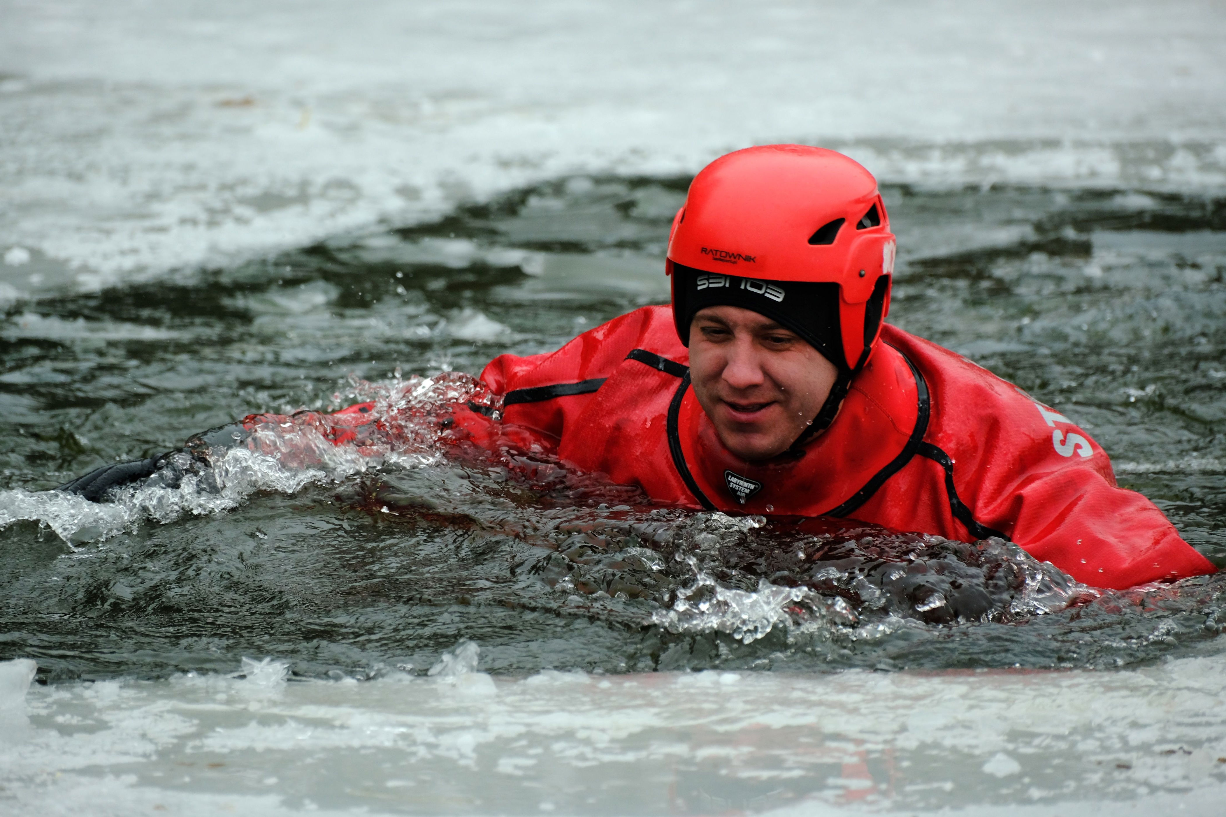 The swim that symbolized peace: Lynne Cox and the opening of the Bering ...