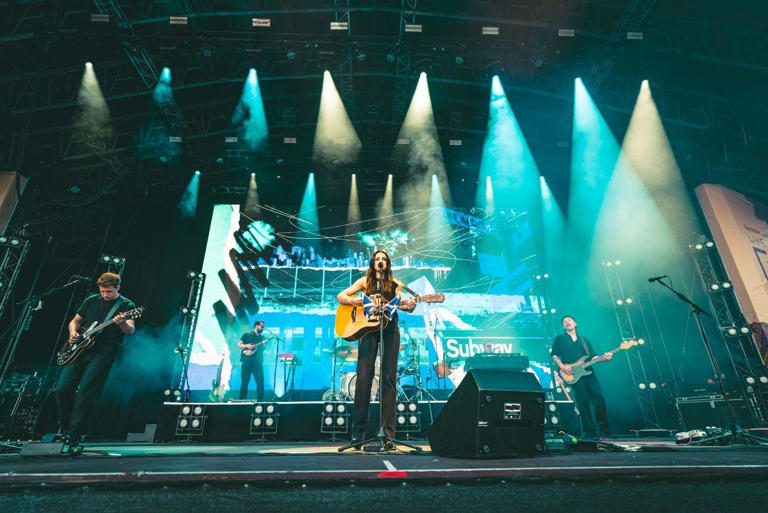 Amy Macdonald in Halifax: Photos as Scottish chart-topper wows crowds ...