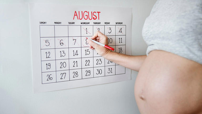 How to track ovulation accurately without apps? Gynaecologist explains