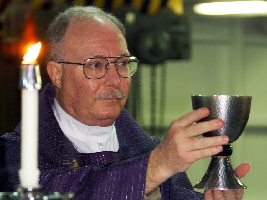 15 things you should never say to a priest or pastor