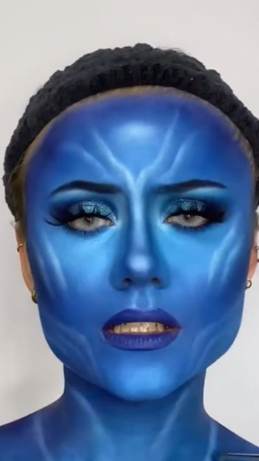 Astrology-inspired hair styling: Pisces and Neptune creative look