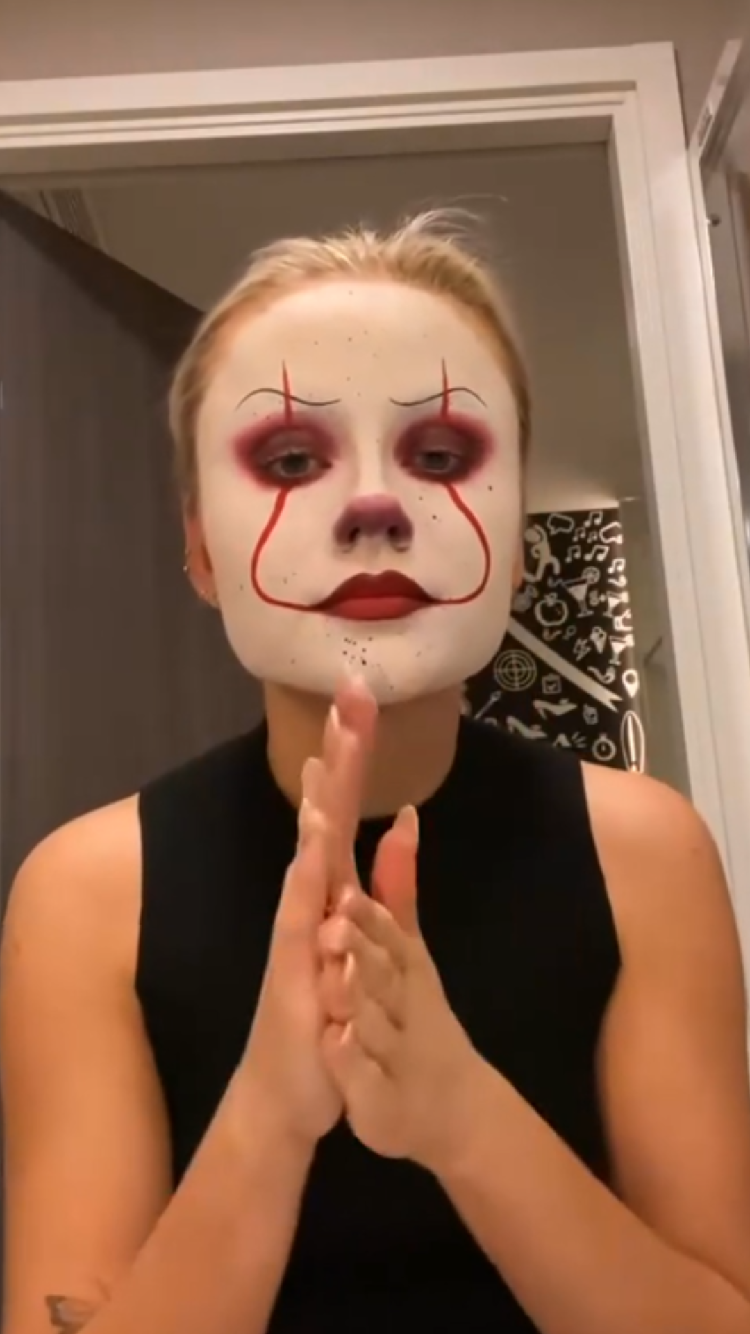 Reverse makeup effect Pennywise horror look to clean skin