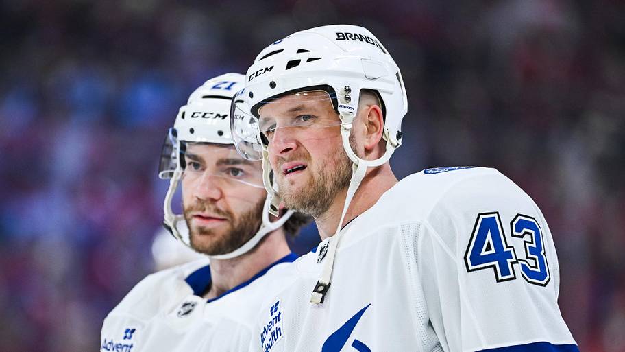Report: Maple Leafs swooping in to pluck coveted defenseman in massive ...
