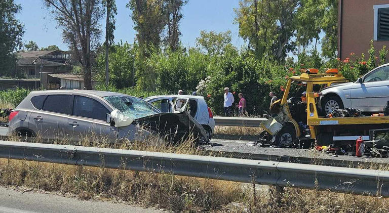 Incidente sulla Pontina, coinvolti tre automezzi: un morto, 5 feriti ...