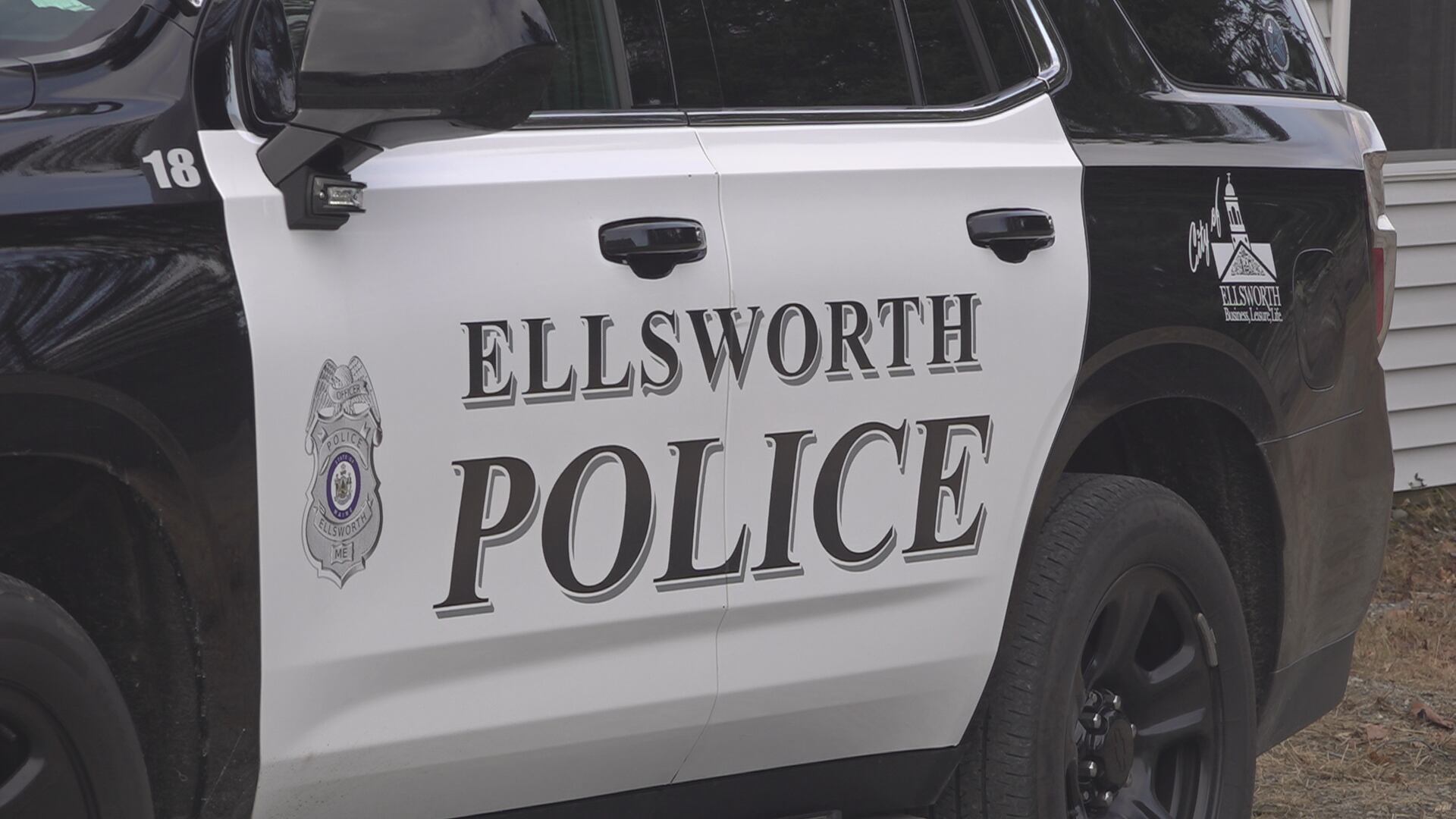 Man dies in head-on crash in Ellsworth