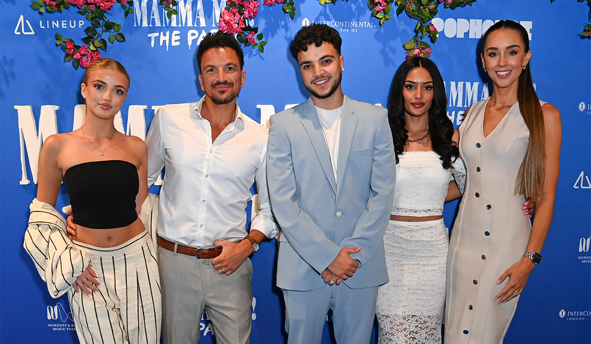 Peter Andre suffers ultimate embarrassing dad moment with his grown-up kids