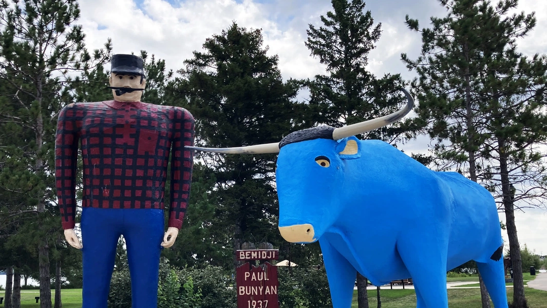 12 unusual roadside attractions across America