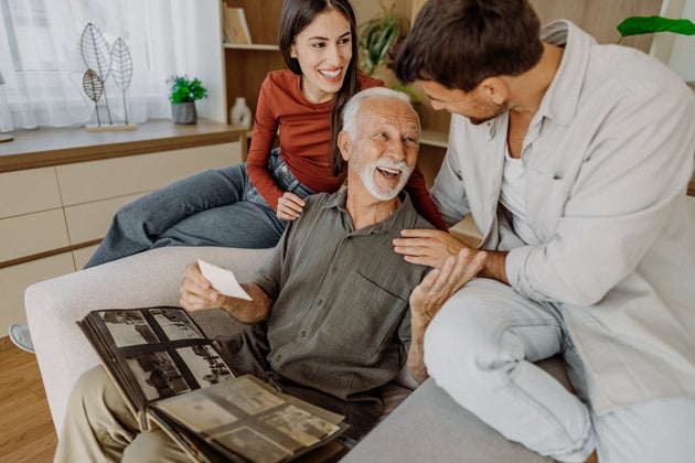 This heartfelt advice from older dads to new fathers is hitting people ...