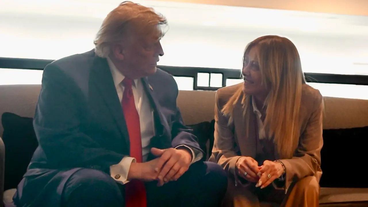 Donald Trump attacca nuovamente Giorgia Meloni dopo il loro incontro al ...