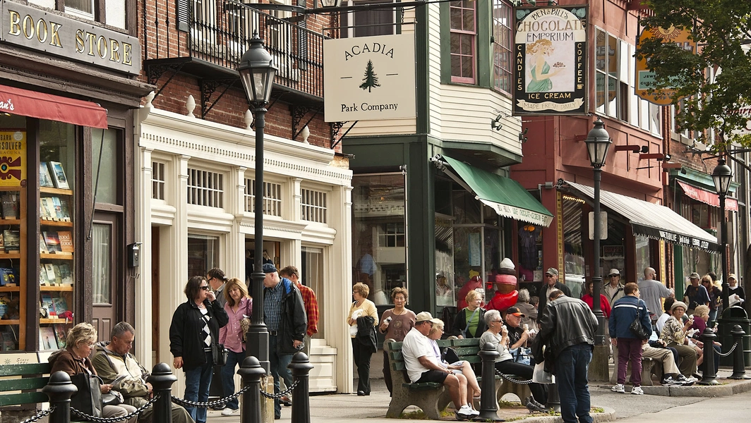 17 charming main streets across America
