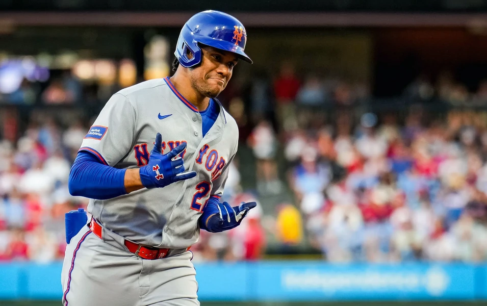 Soto's historic night lifts Mets over Phillies 6-4