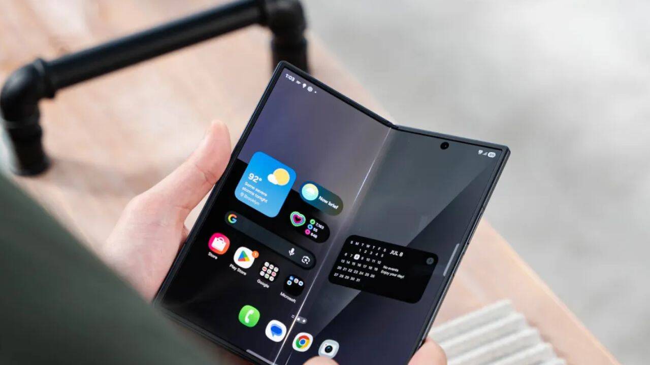 Samsung Galaxy Z Fold 8 upcoming: Expected price in US and India ...