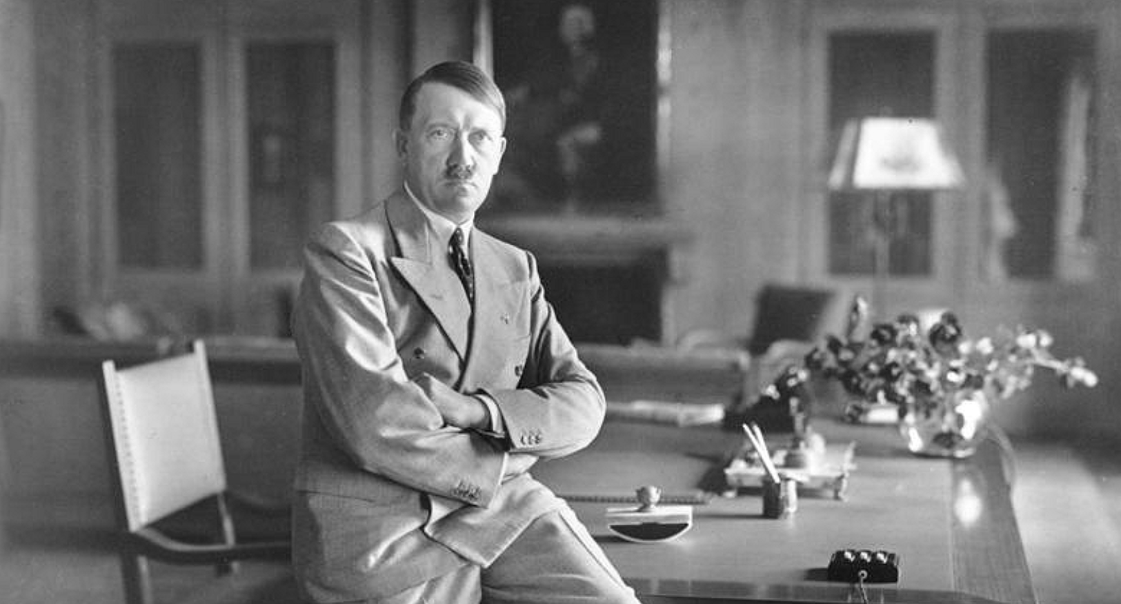 Trump's 'historian' who ranked him above Stalin and Hitler was really a ...