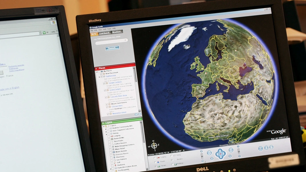Google Earth adds simple flight simulator for casual flying