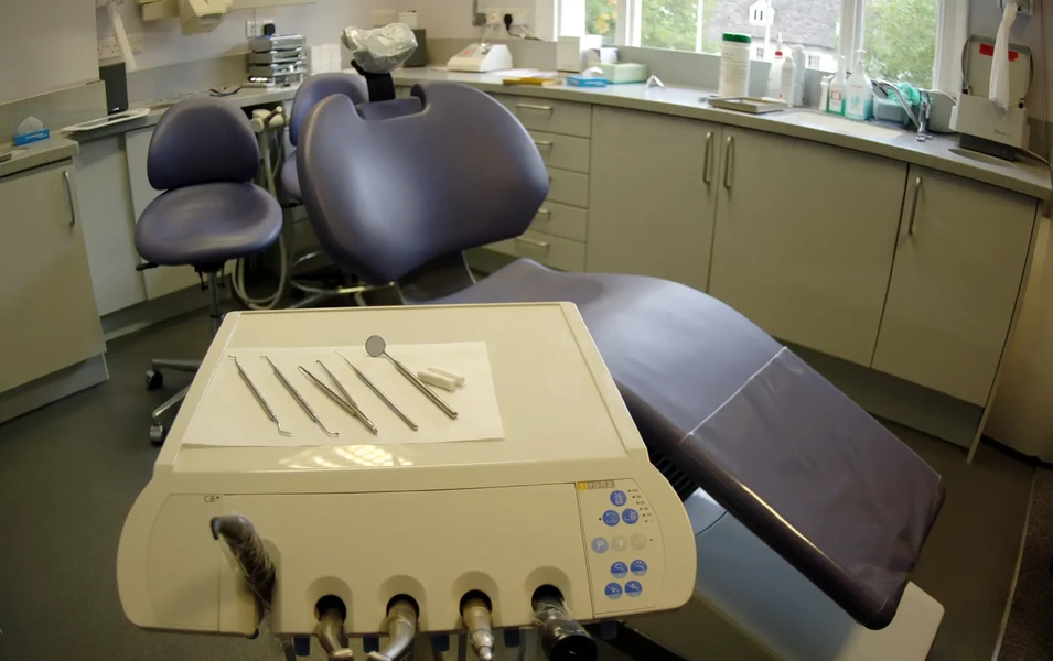 Former child actor Sachet Engineer now UK dentist, training as pilot
