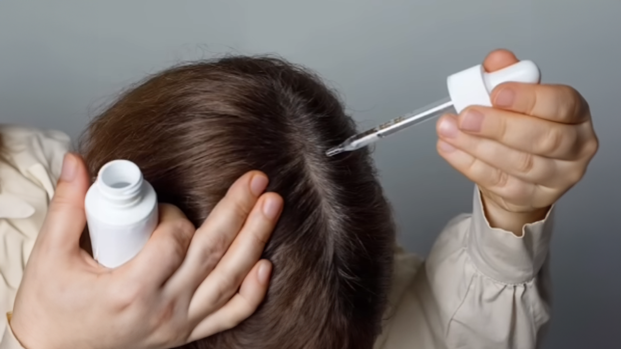 Doctor explains hair loss treatments during menopause