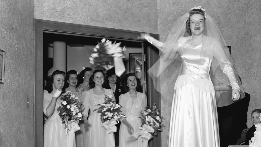 15 wedding traditions falling out of favor