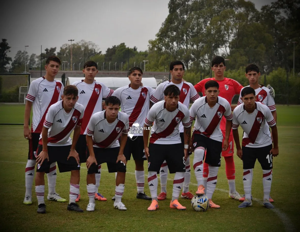 Bautista Giménez, de la Séptima División, firmó su primer contrato con ...