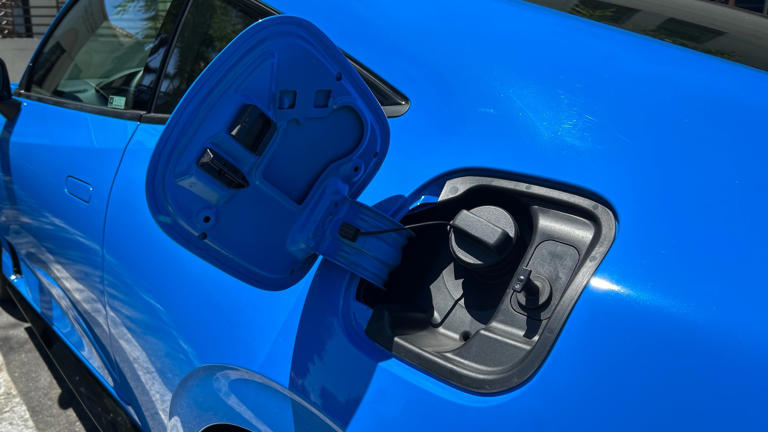 Here’s why Honda Prelude and Civic Type R have gas caps while others don’t