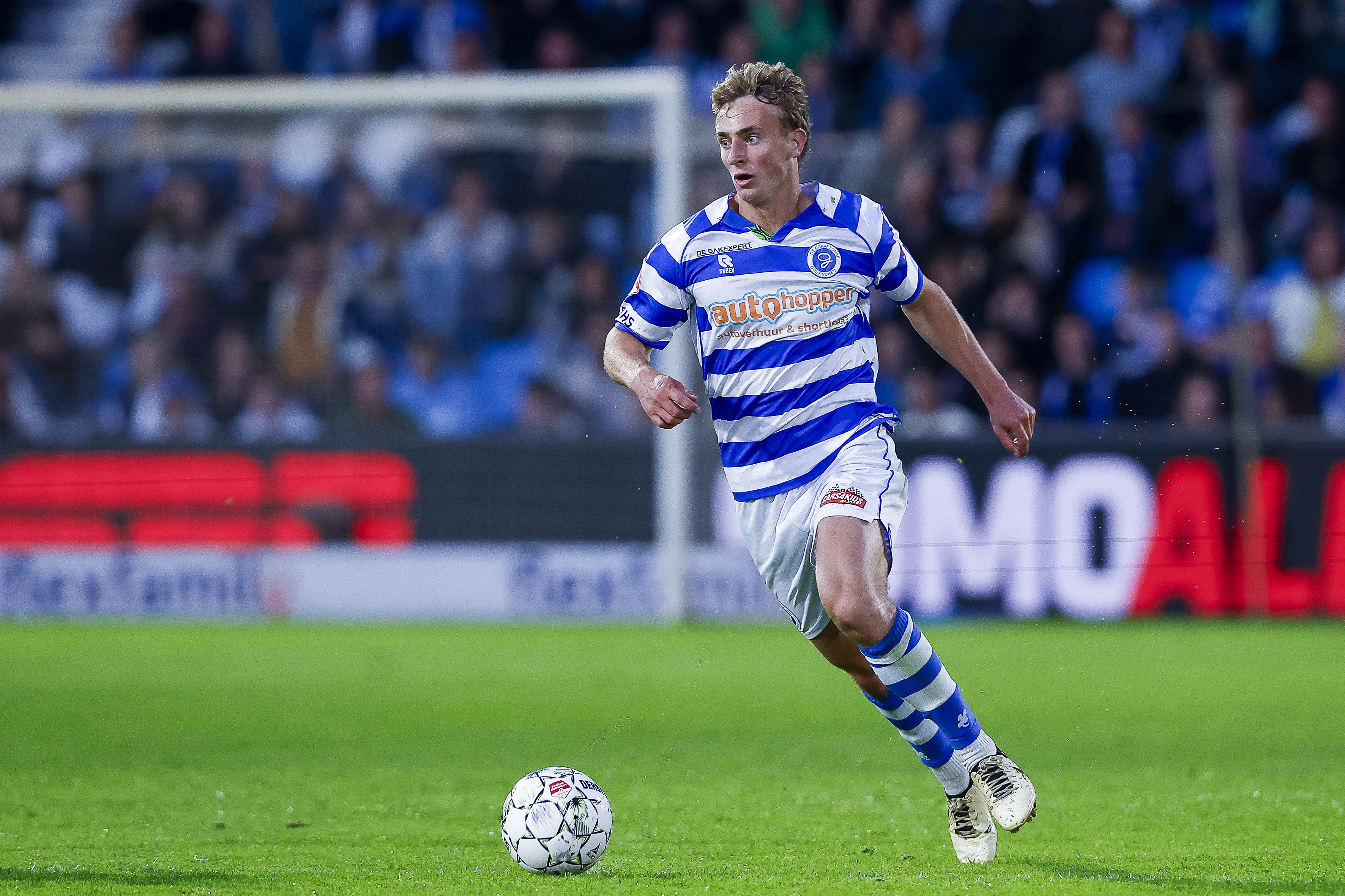 De Graafschap zwaait Gijselhart uit: middenvelder voor recordbedrag ...