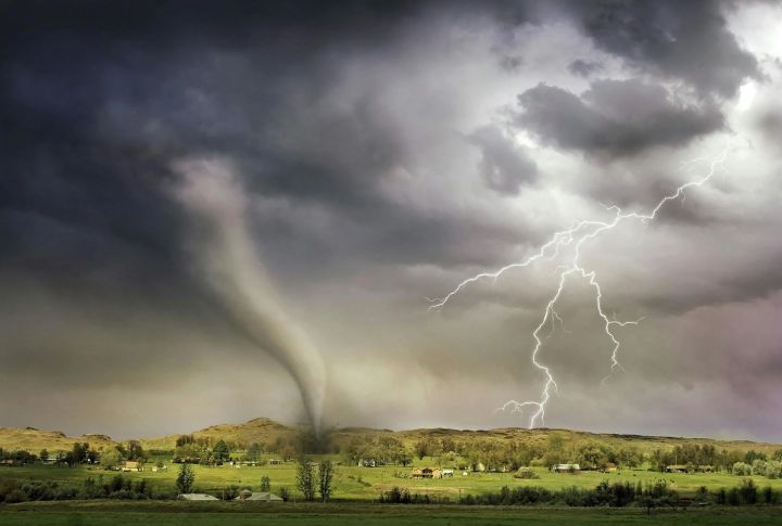 What everyone should know about tornadoes