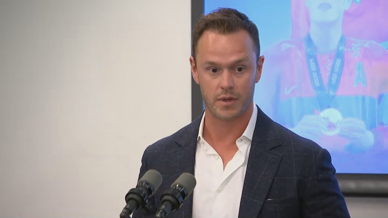 Jonathan Toews calls it a career, retires after 16 NHL seasons