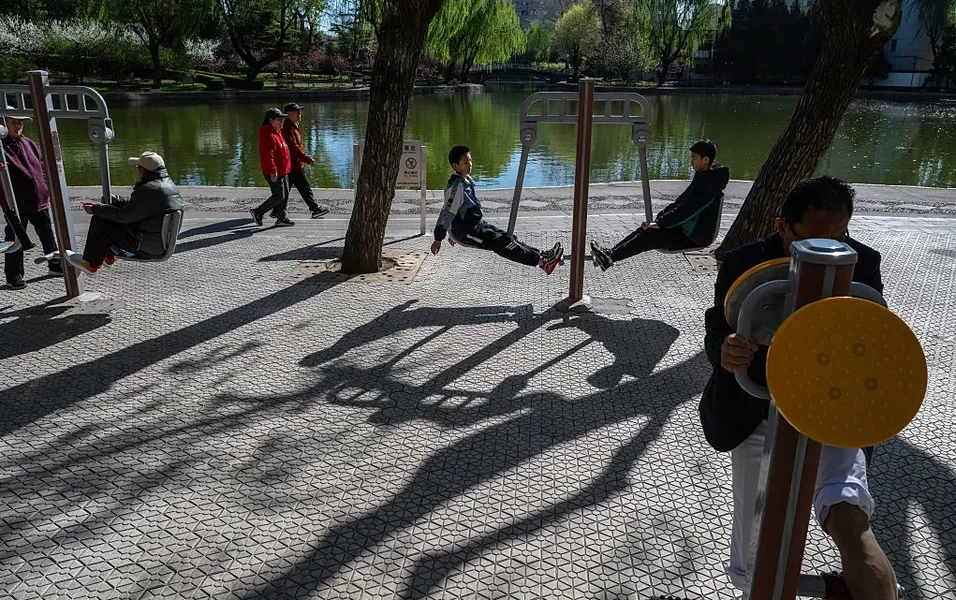 Study finds four hours sitting daily may be healthiest