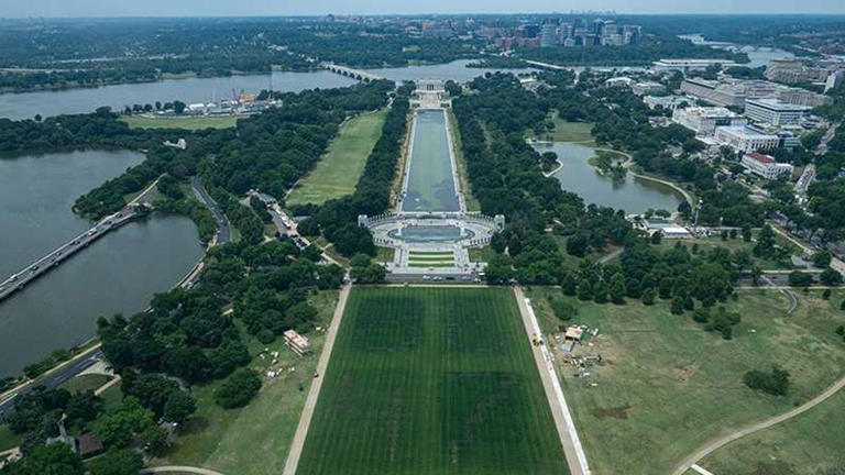 Stunning aerial photo reveals breadth of Trump’s DC destruction