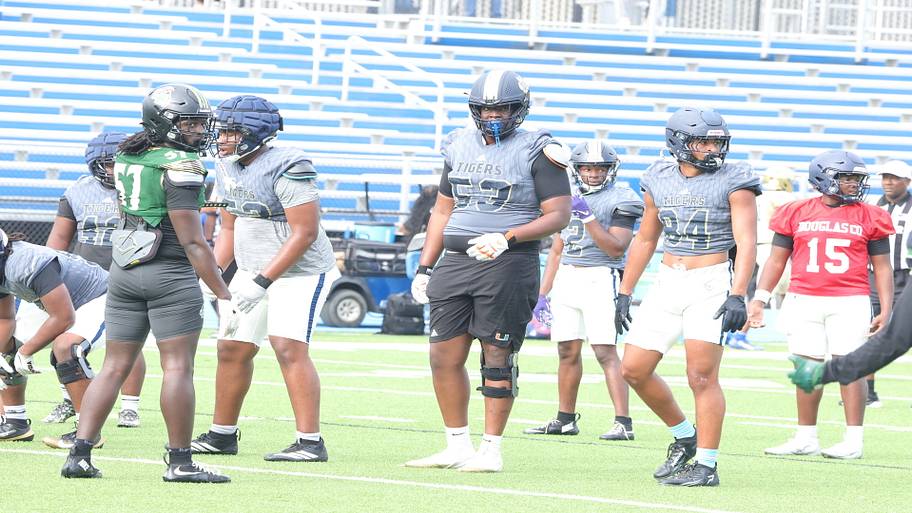 Four star OL Joshua Sam Epelle chooses Georgia Tech over rival Georgia