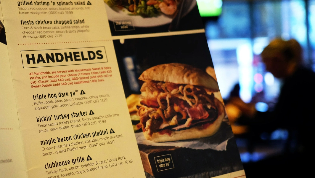 10 warning signs hidden in restaurant menus