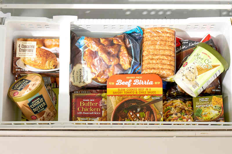 29 best frozen foods you can buy at Trader Joe's, according to a former ...