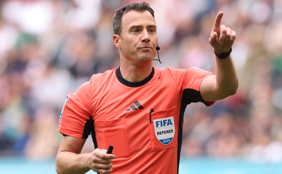 Referee crew announced for USA vs Australia in 2026 FIFA World Cup ...